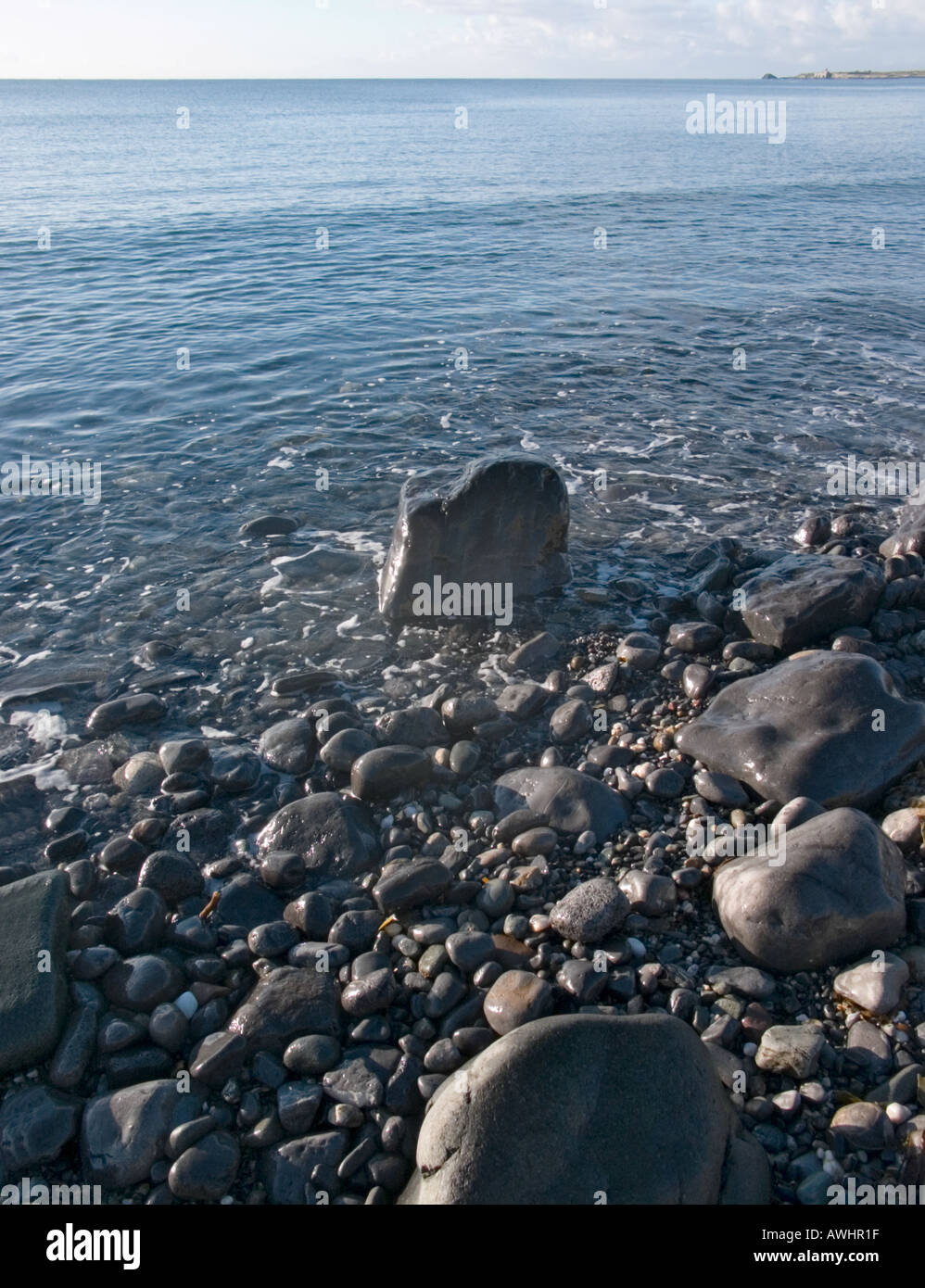 Standing limestone rocks hi-res stock photography and images - Alamy