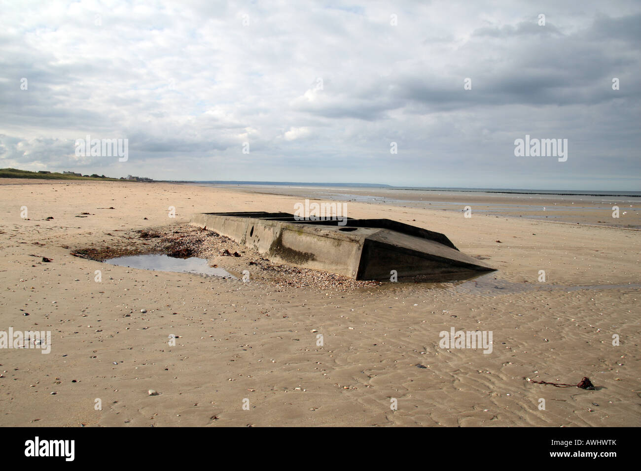 Mulberry harbor utah beach hi-res stock photography and images - Alamy