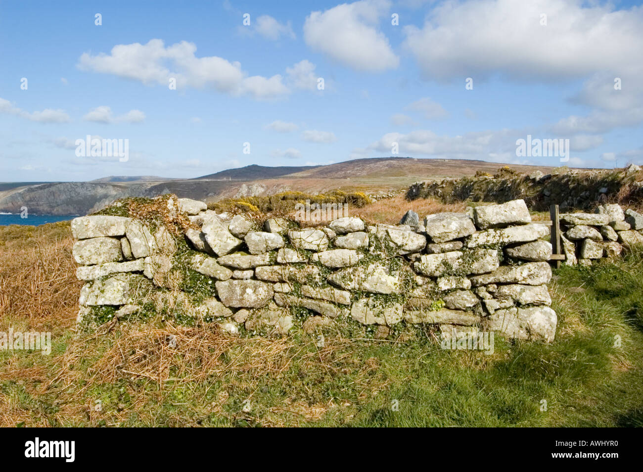 Edge of cornwall hi-res stock photography and images - Alamy