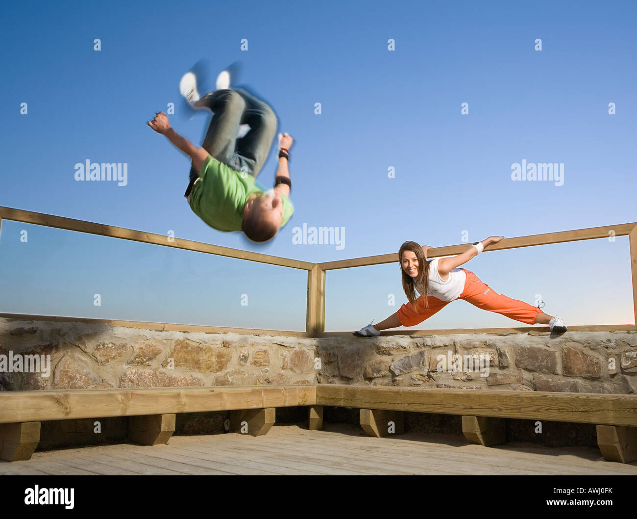 Young couple breakdancing Stock Photo - Alamy