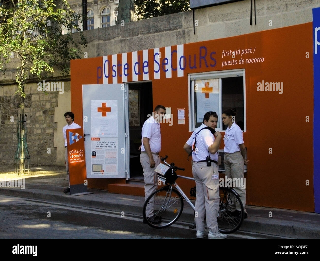 Paris Paris-Plage first-aid post with para-medics outside Stock Photo ...
