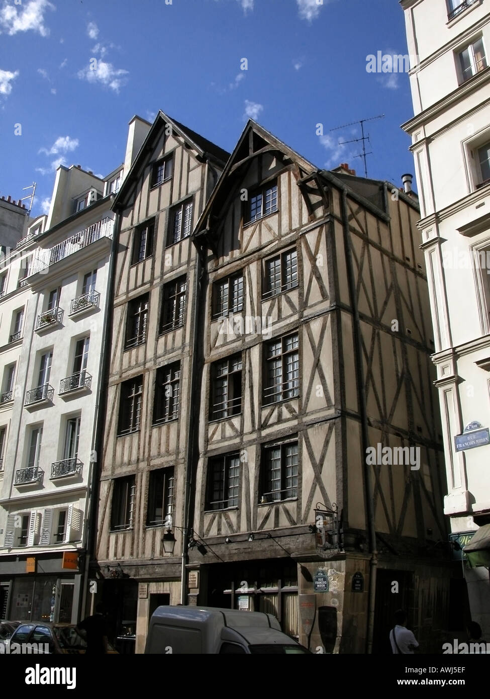 These are the last remaining Medieval houses still standing in Paris ...