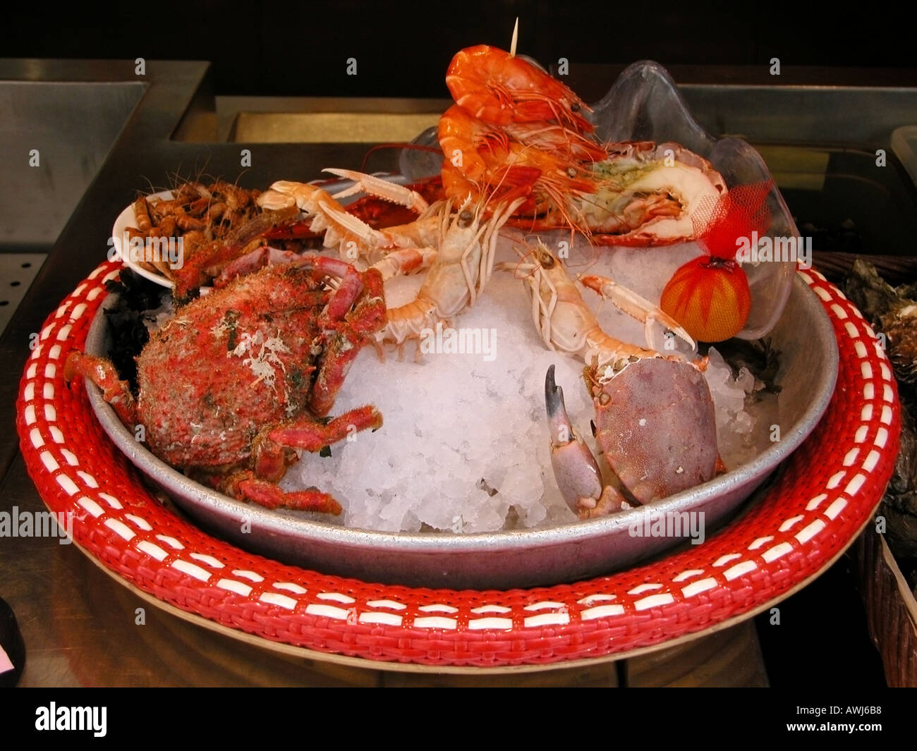 france ile de france paris St Germain des Pres display of shell fish at ...