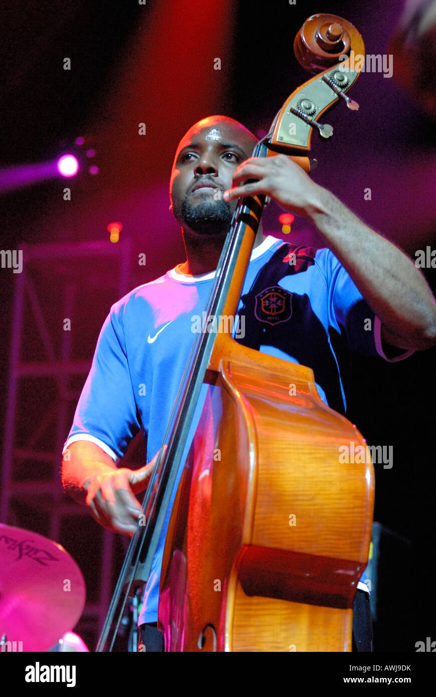 Darren Taylor on bass with Courtney Pine at The Opera House in ...