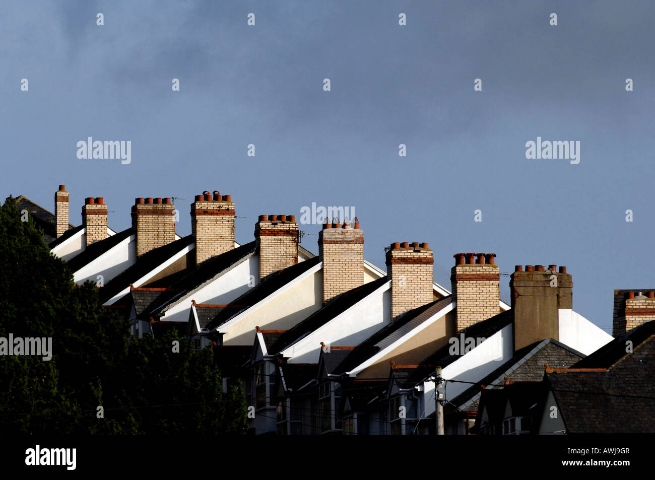 a row of terraced houses Stock Photo - Alamy