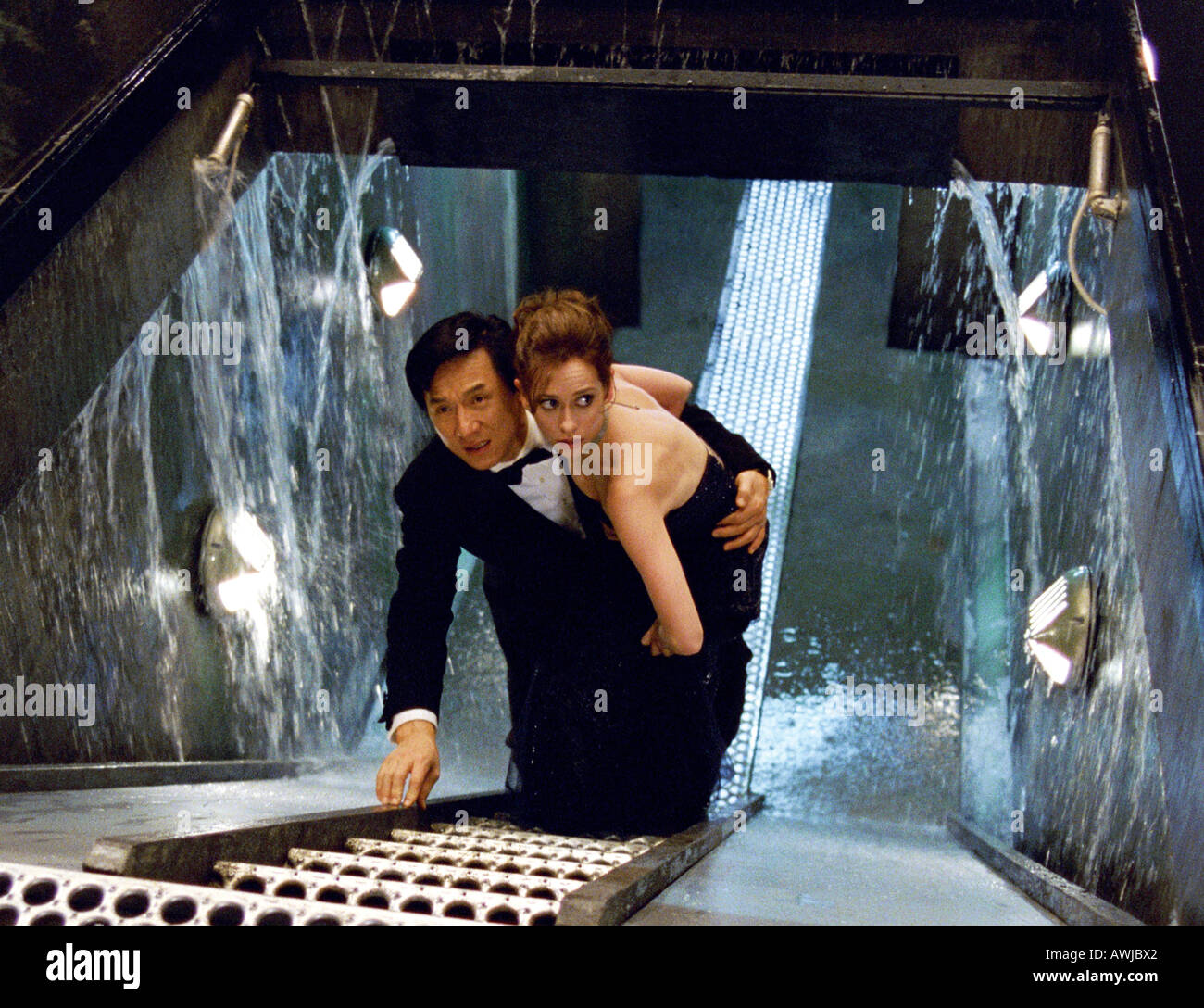 THE TUXEDO 2002 Dream Works film with Jackie Chan and Jennifer Love ...