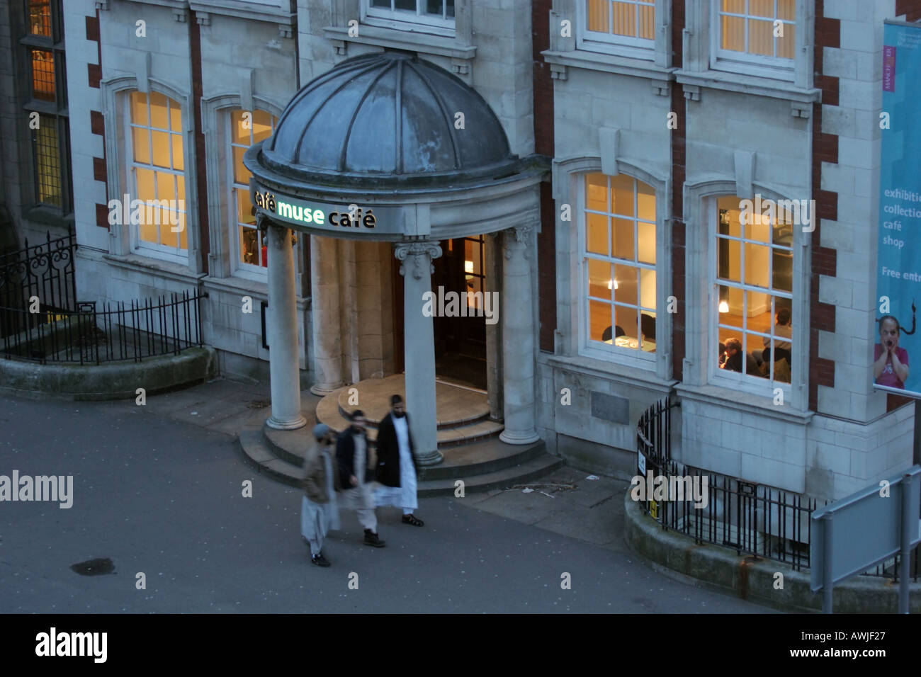 Manchester museum dinosaur hi-res stock photography and images - Alamy