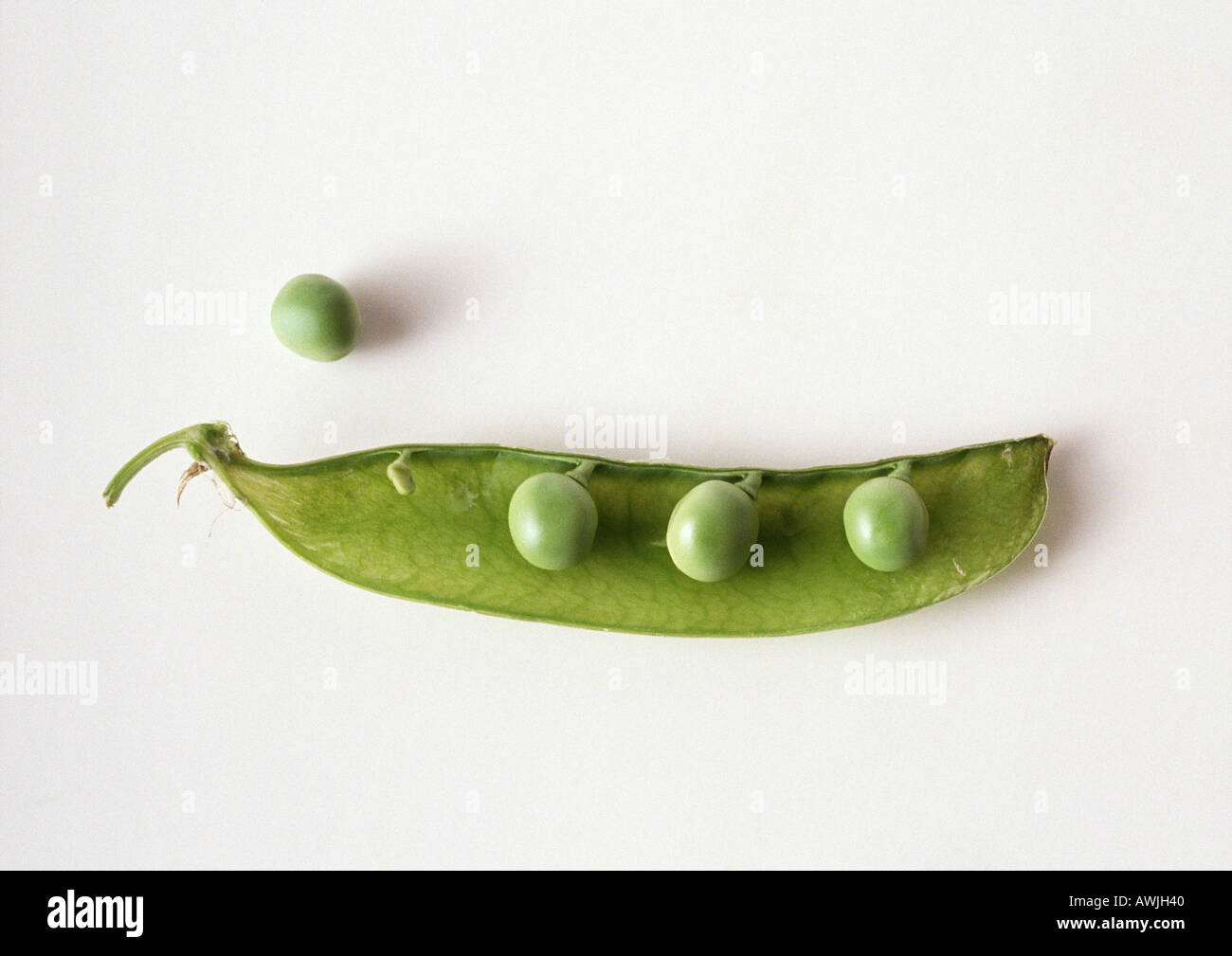 Peas without pod hi-res stock photography and images - Alamy
