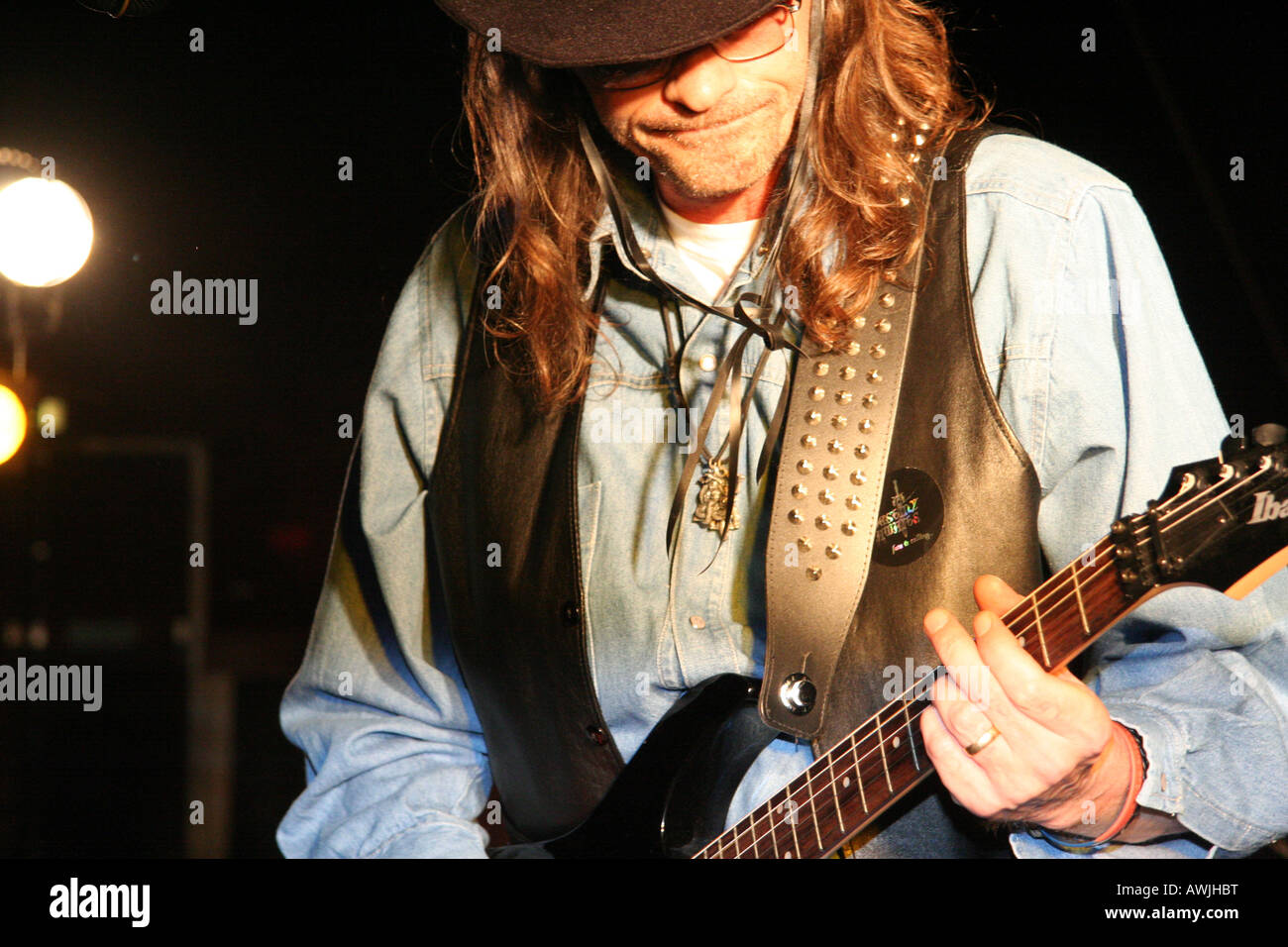 A rock band guitarist Stock Photo - Alamy