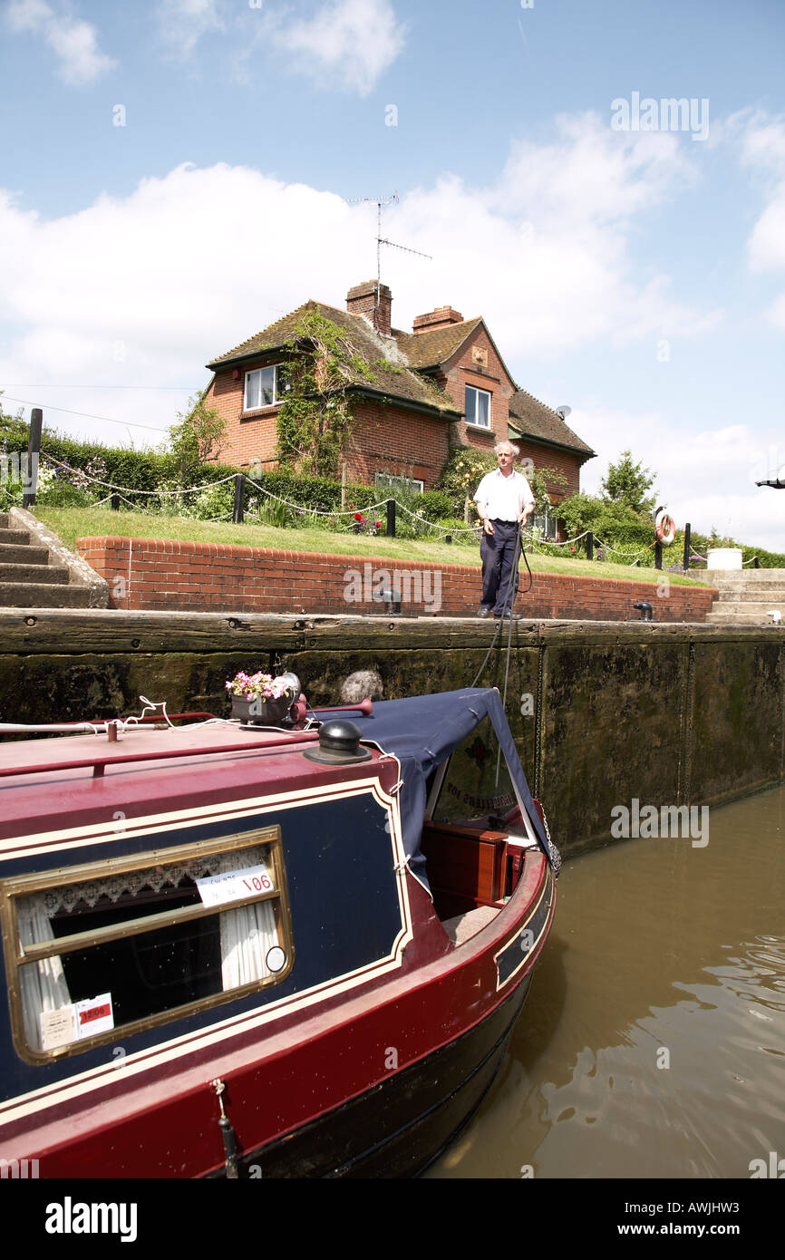 Longboat passing through Mapledurham Lock near Purley on Thames on ...