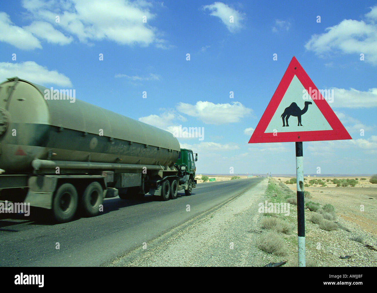 Warning signs tanker hi-res stock photography and images - Alamy