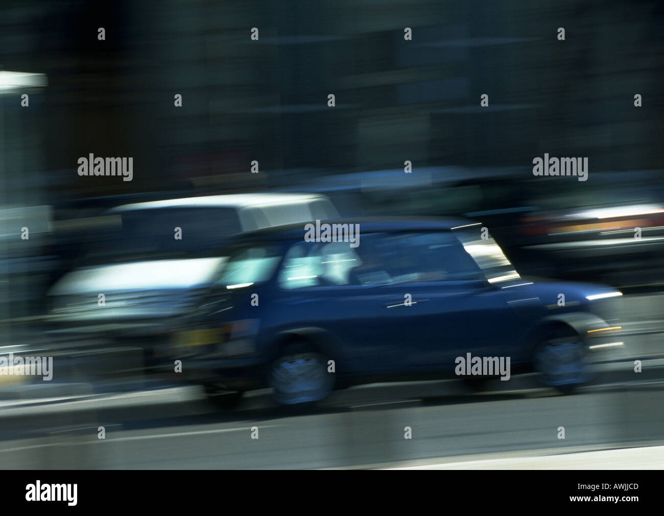 Fast moving cars hi-res stock photography and images - Alamy