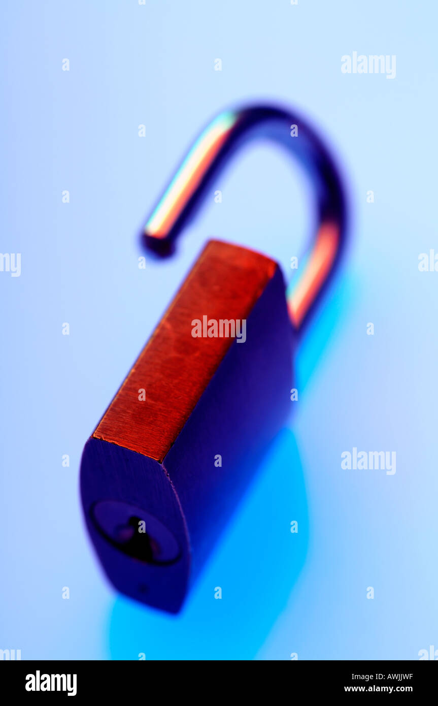 Open with a key hi-res stock photography and images - Alamy