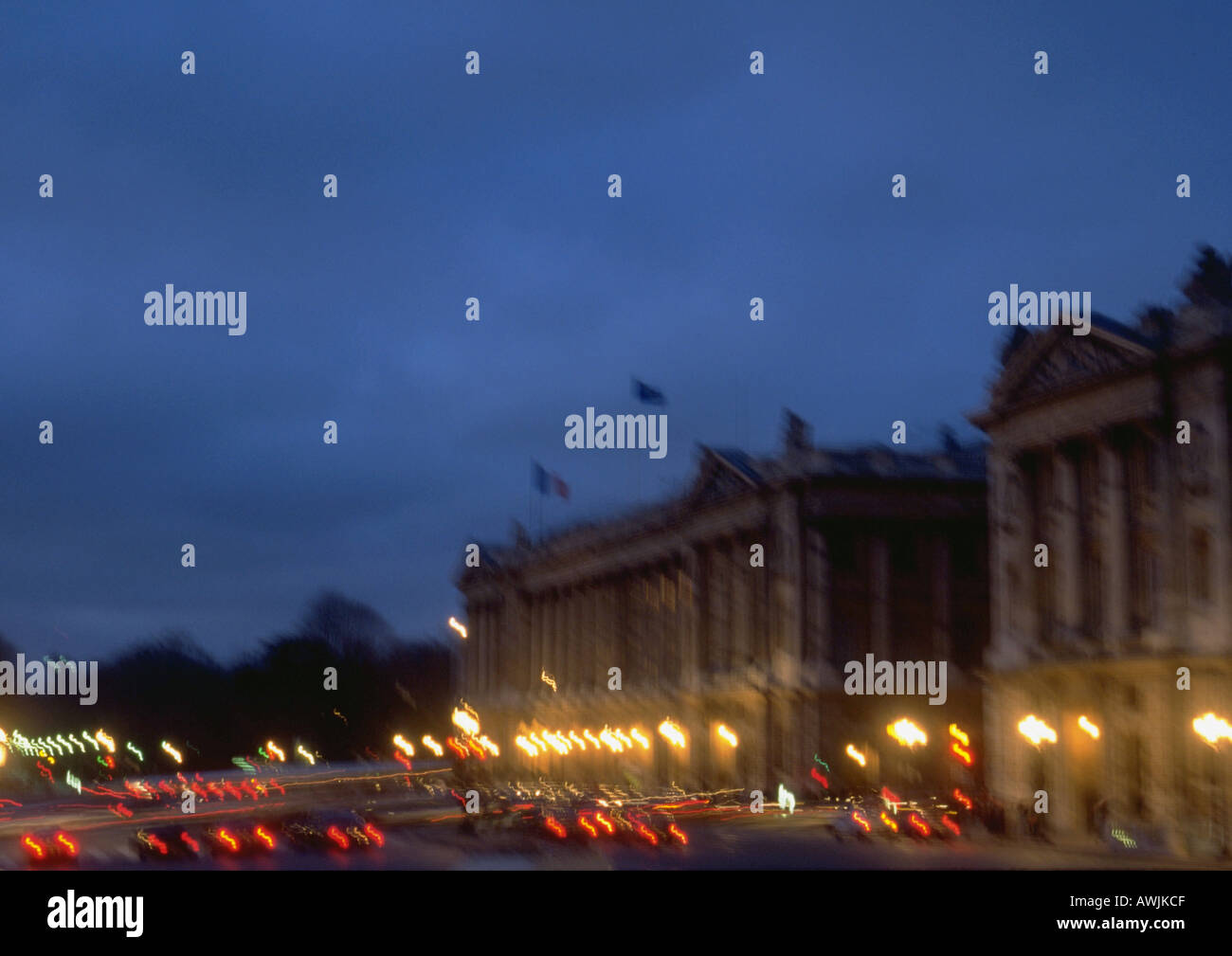 People place de la concorde paris hi-res stock photography and images ...