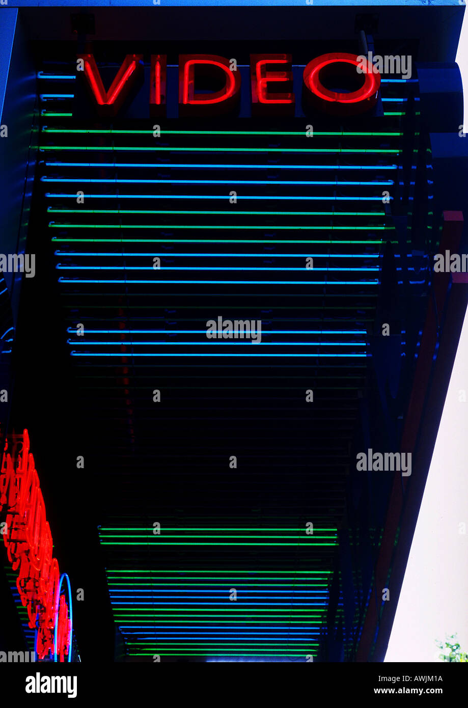 Green color videos hi-res stock photography and images - Alamy