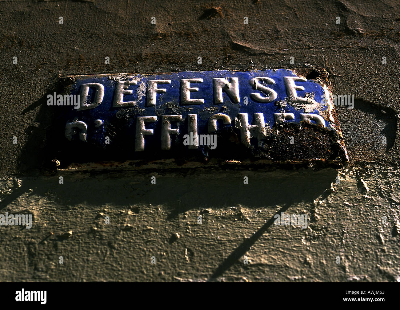No posters sign in French Stock Photo - Alamy