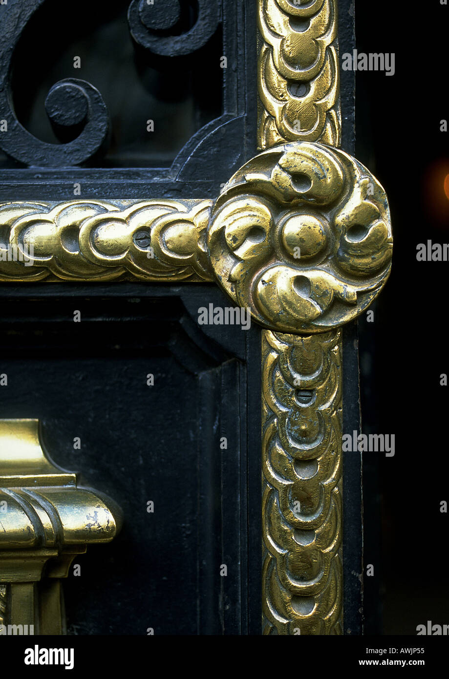 Brass swirl motif, close-up Stock Photo - Alamy