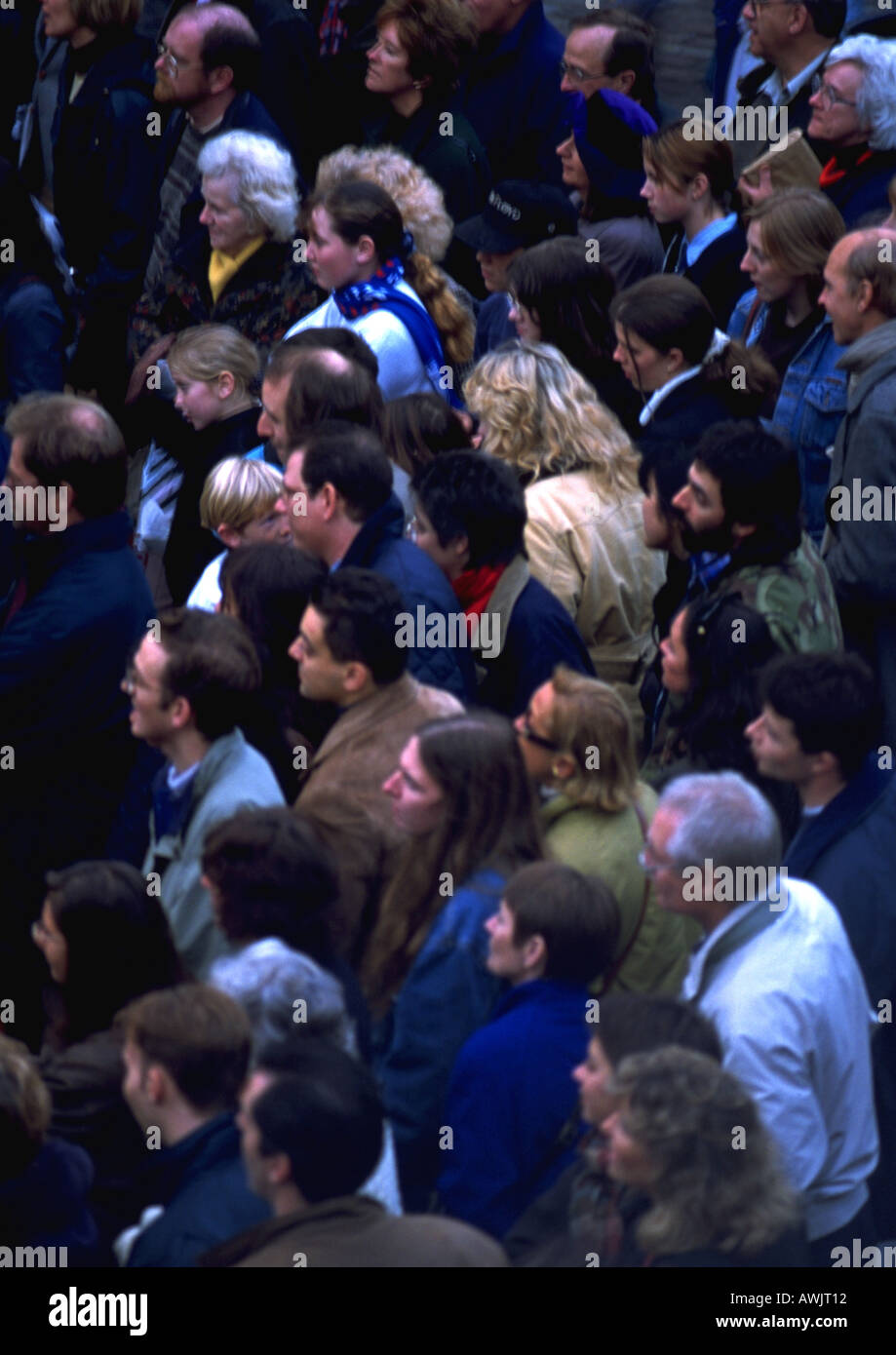 Profile shot of an audience hi-res stock photography and images - Alamy