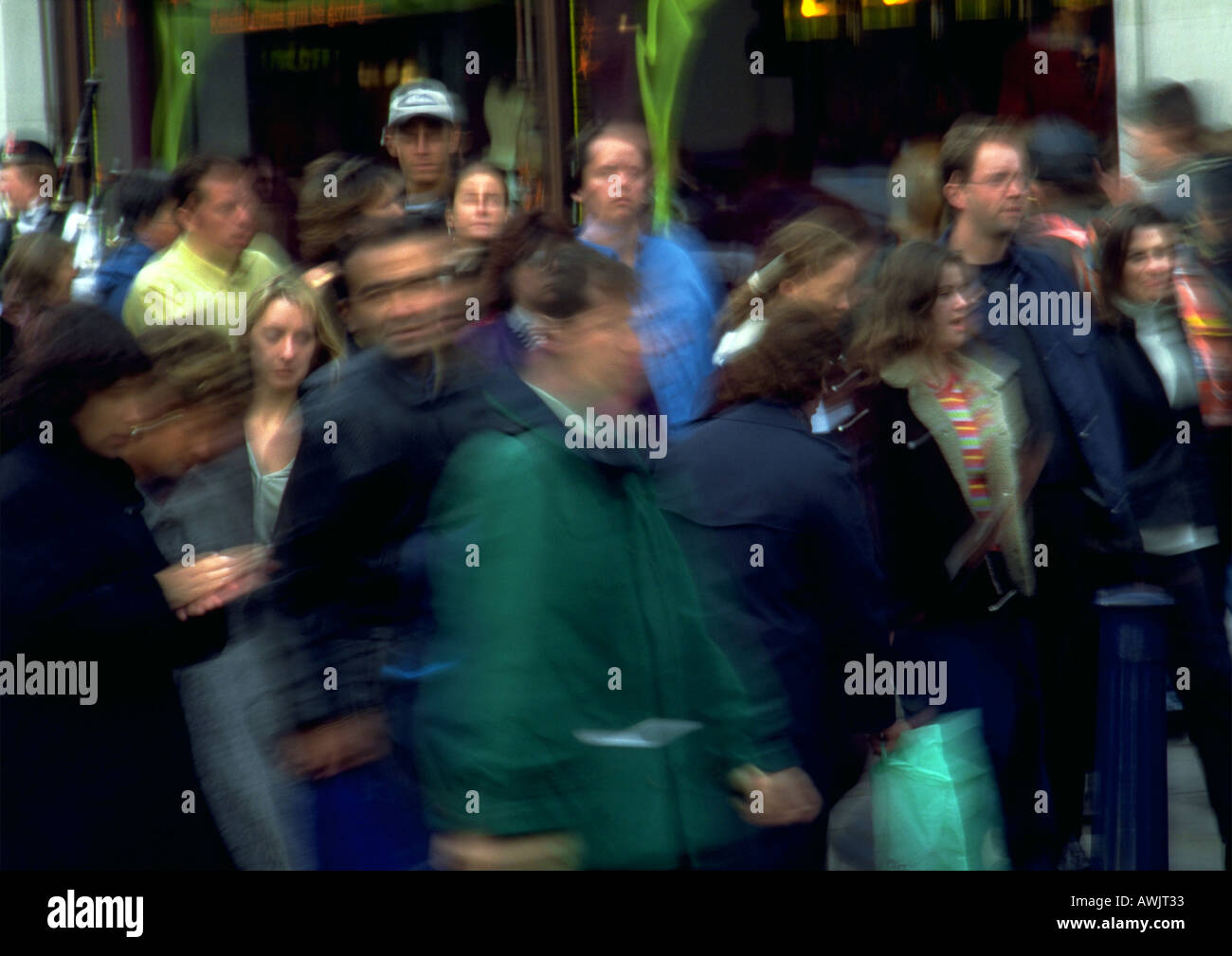 Uncaring crowd hi-res stock photography and images - Alamy