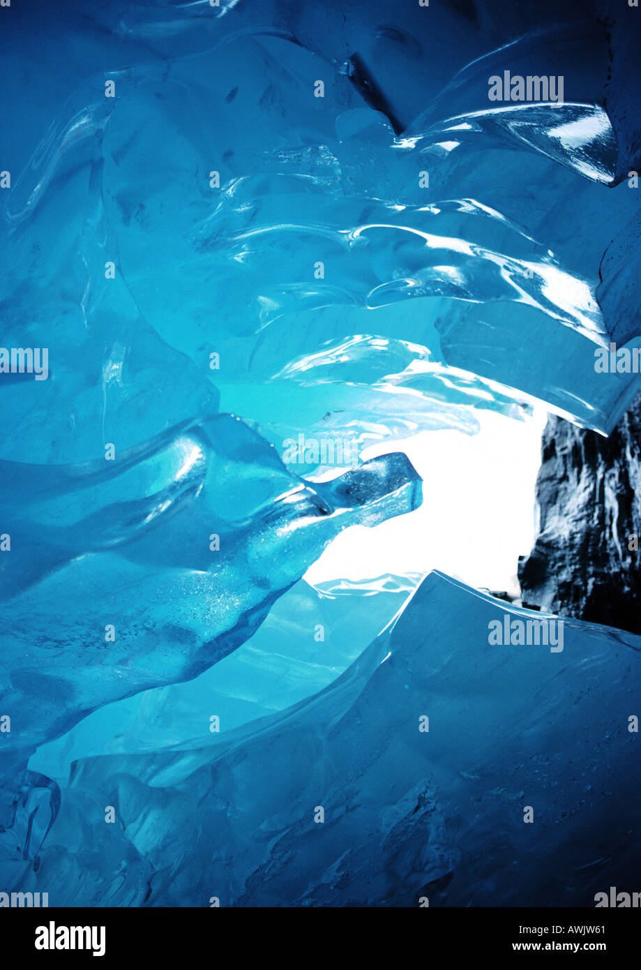 Covered hole hi-res stock photography and images - Alamy