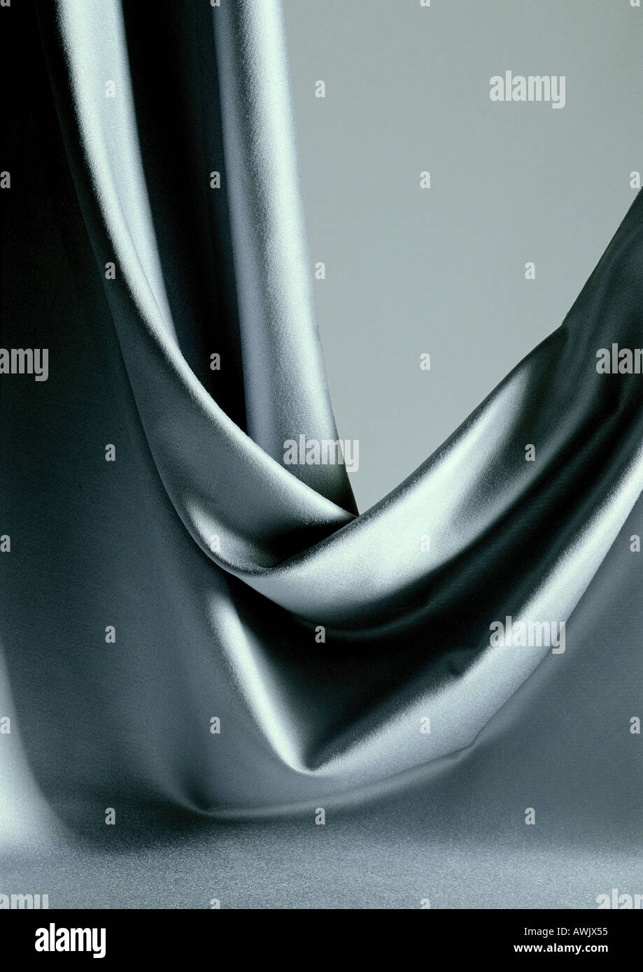Silver sheet images hi-res stock photography and images - Alamy