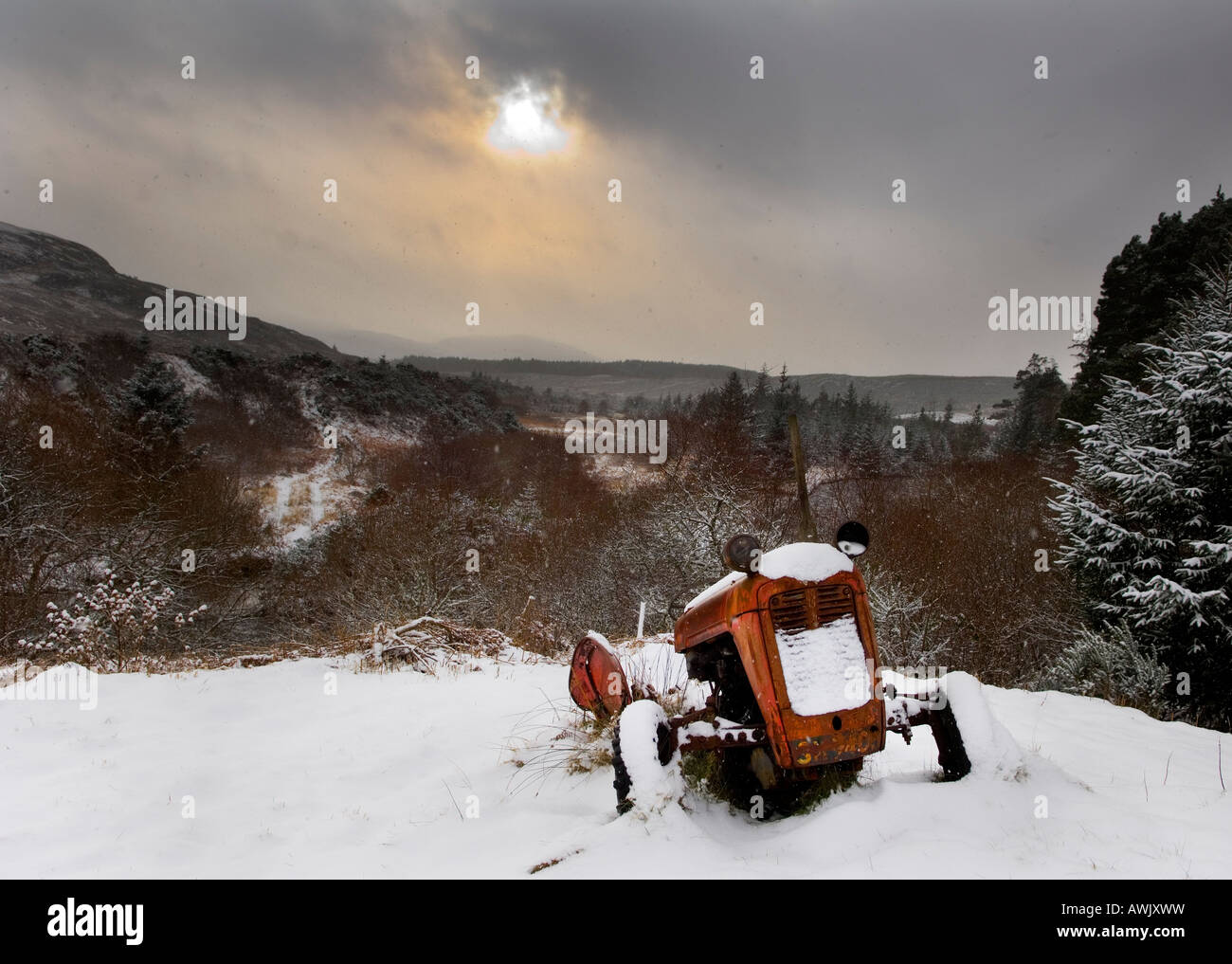old tractor in the snow Stock Photo - Alamy