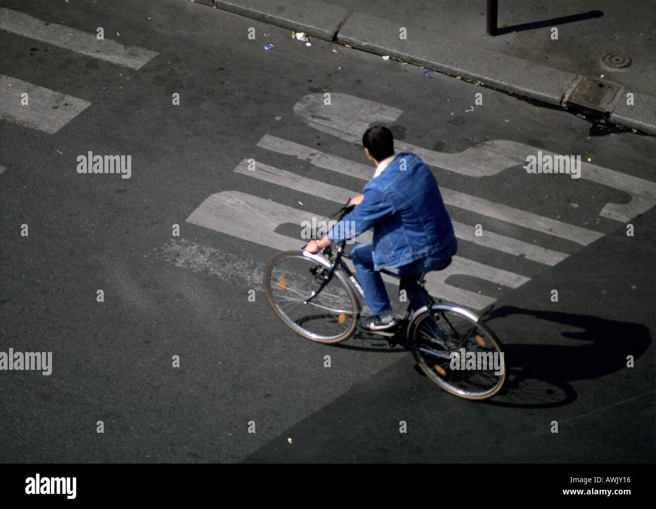 Shadow from bicycles hi-res stock photography and images - Alamy