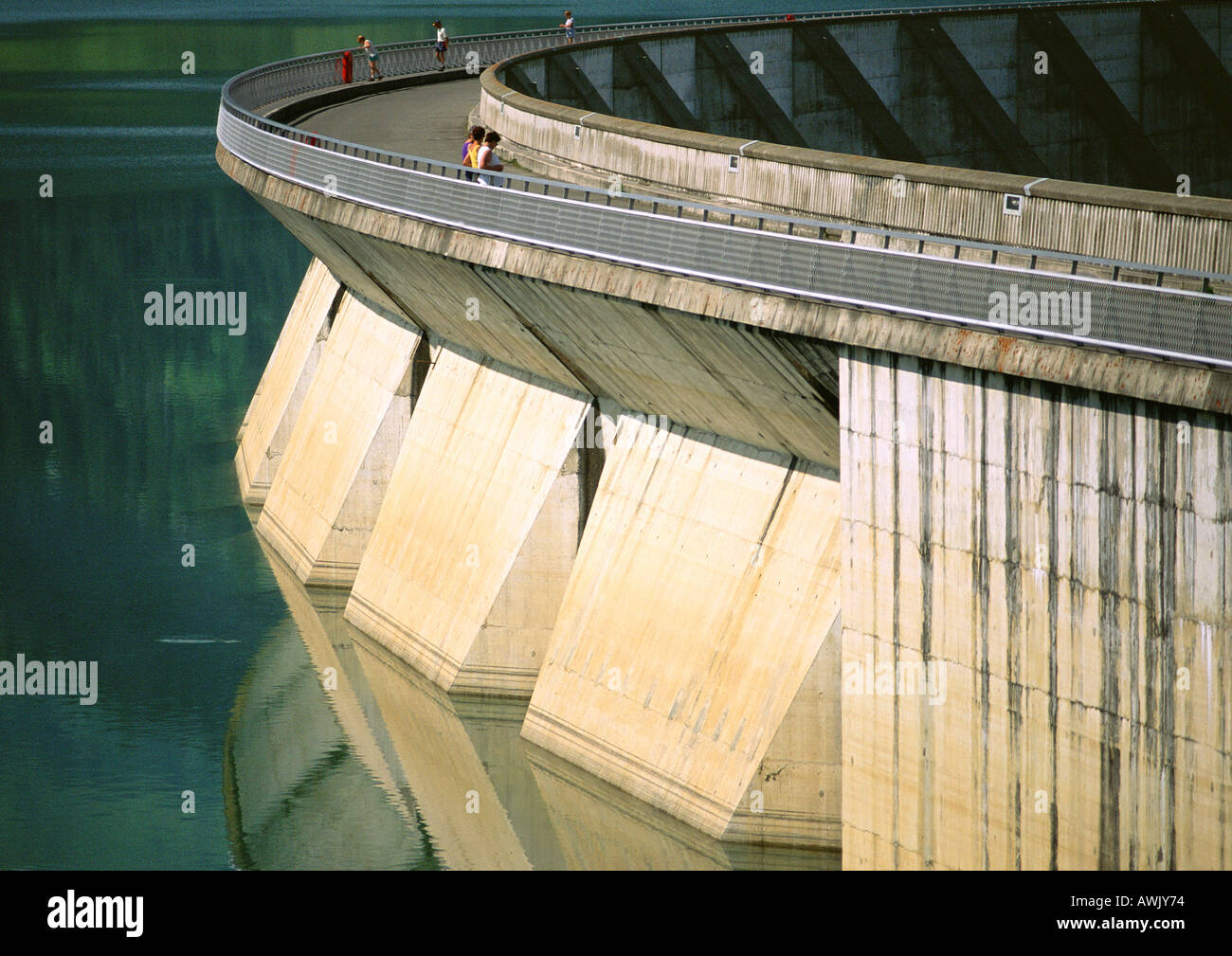 France, Savoie, Roseland Dam, people looking over edge at water Stock ...