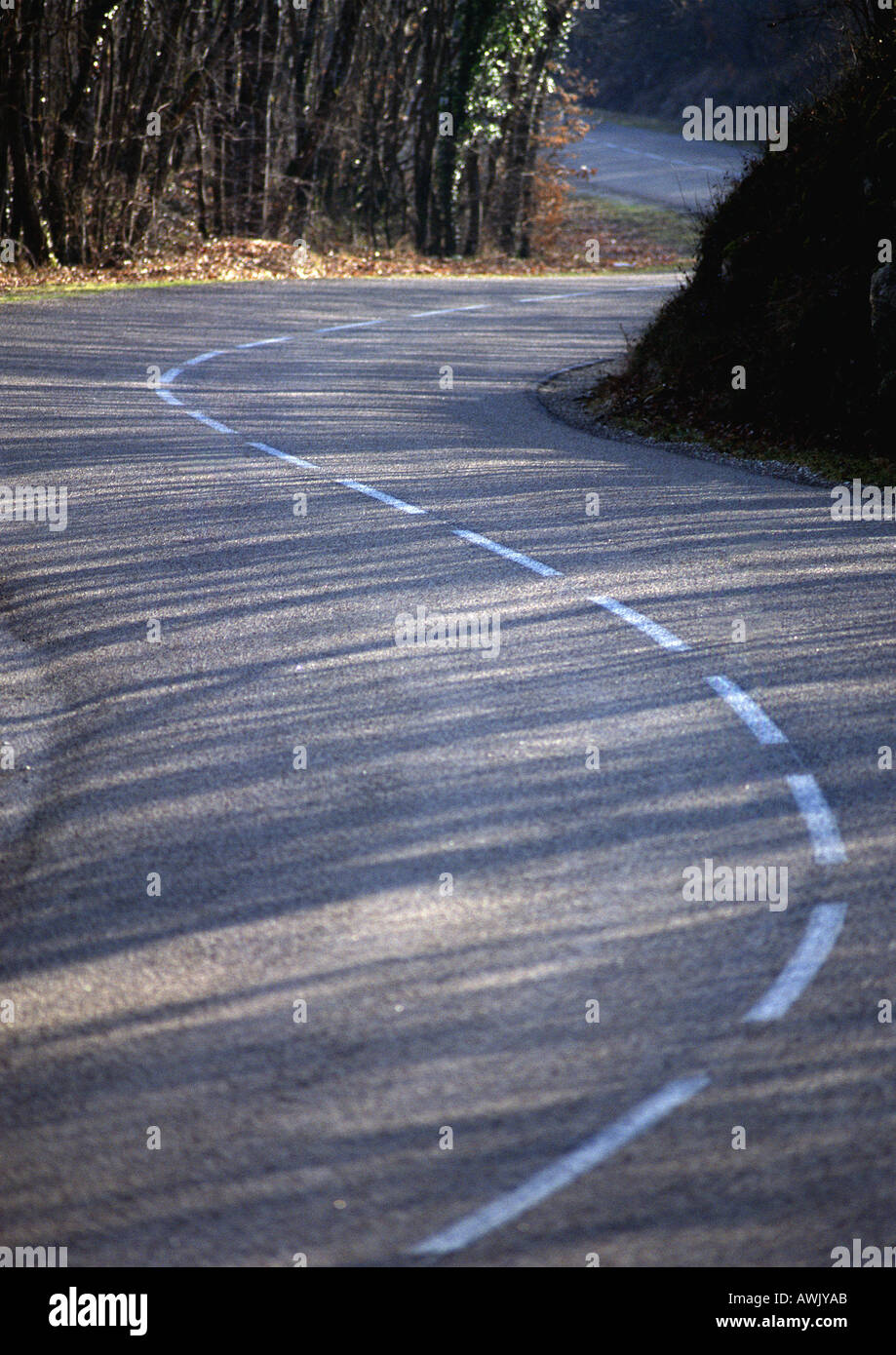 Curved asphalt bitumen road hi-res stock photography and images - Alamy