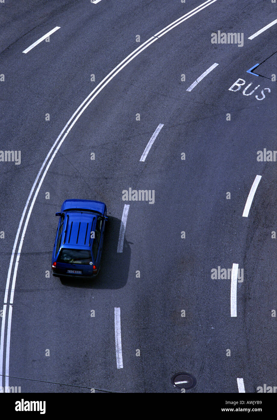 Curvy highway moving cars hi-res stock photography and images - Alamy