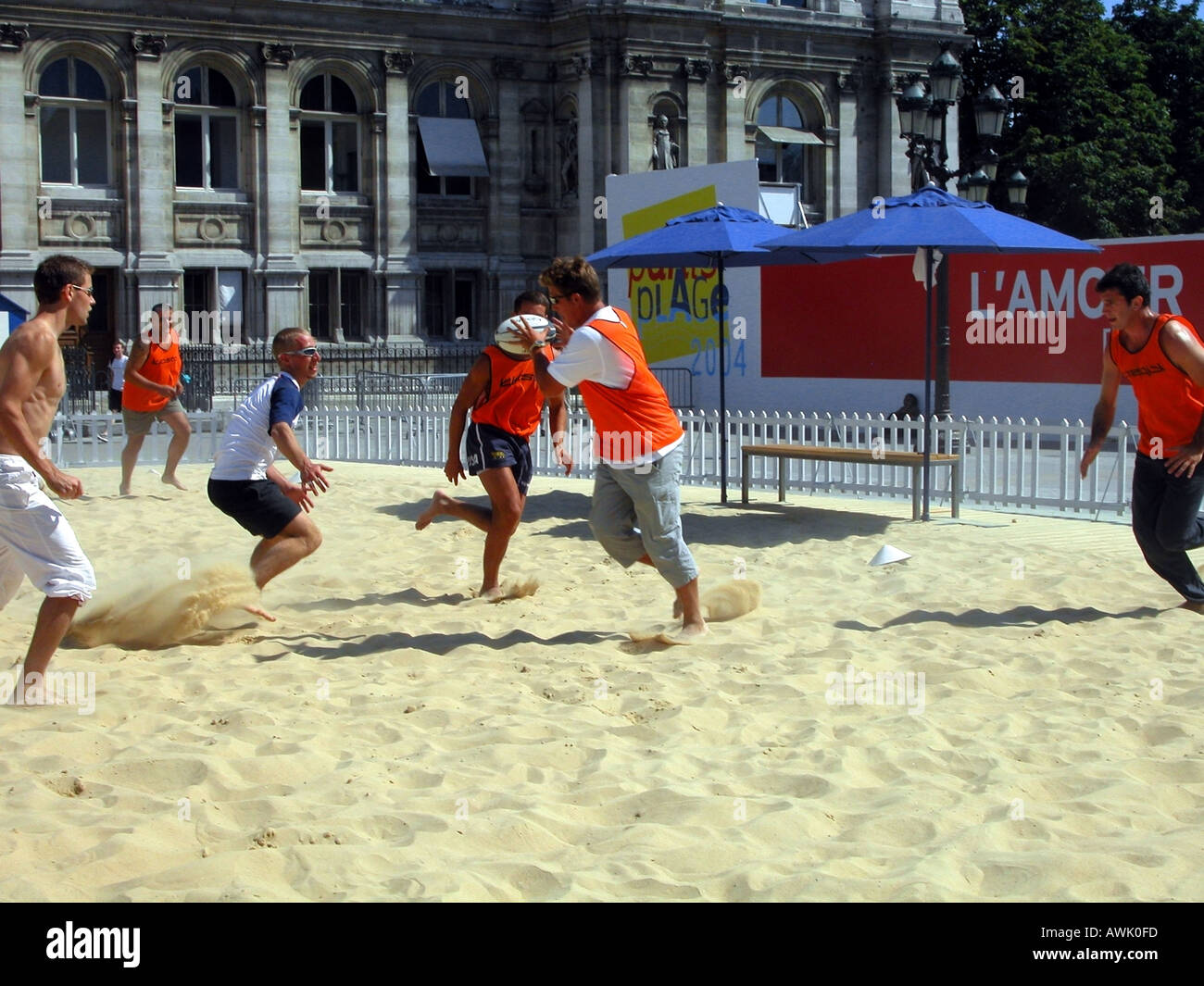 American activities in paris hi-res stock photography and images - Alamy