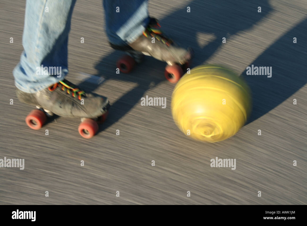 Runner and rollerblader hi-res stock photography and images - Alamy