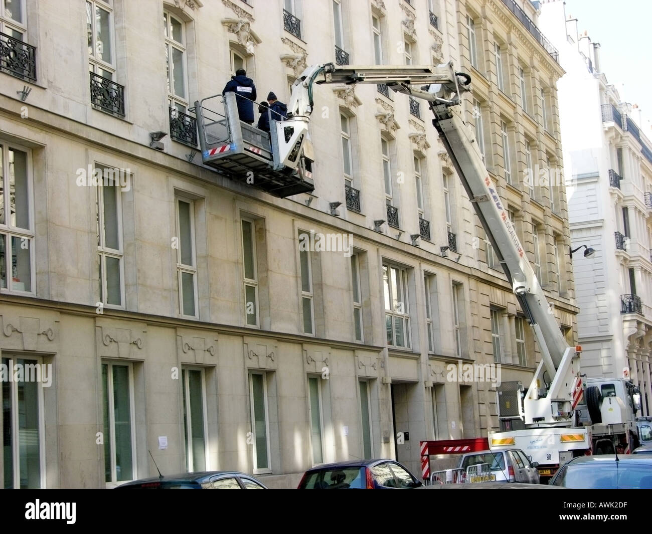France paris building cleaning hi-res stock photography and images - Alamy