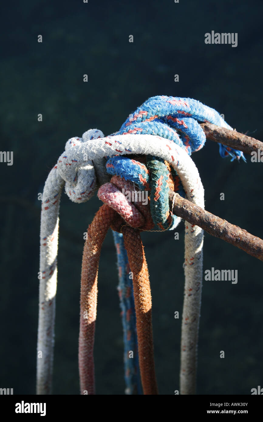 boat ropes in harbour Stock Photo - Alamy