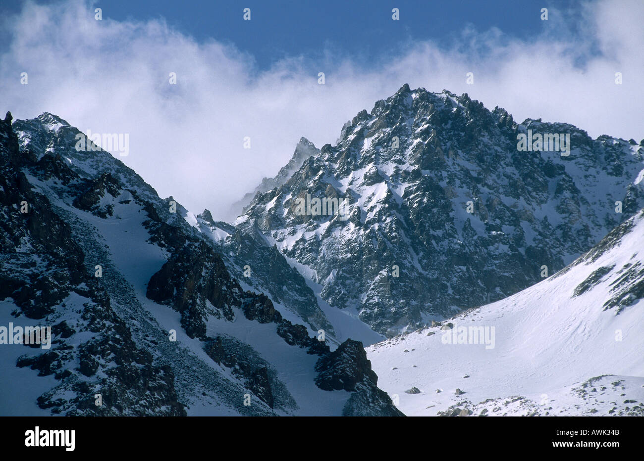 Alborz mountain range hi-res stock photography and images - Alamy