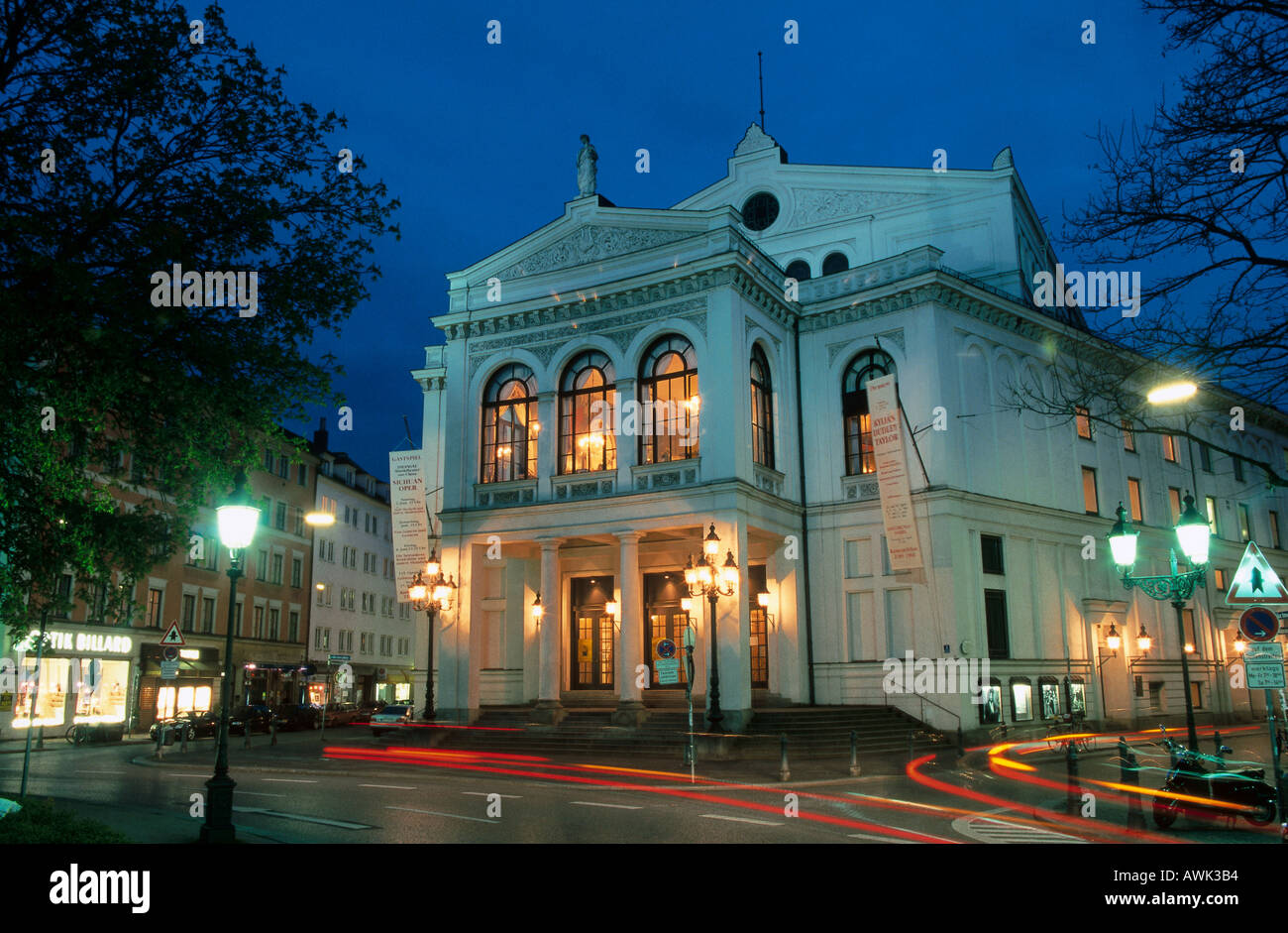 Opera house lit up at night, Staatstheater am Gartnerplatz, Munich ...