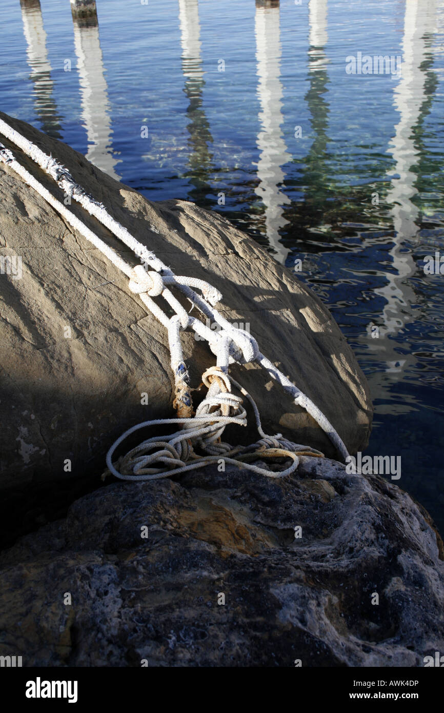 boat ropes in harbour Stock Photo - Alamy