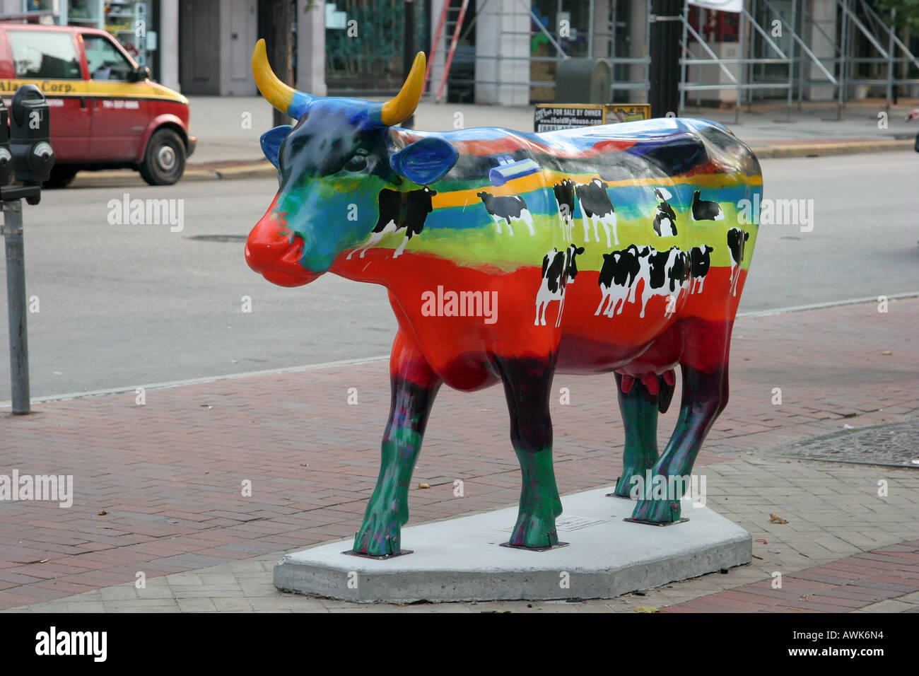 Moo England Beauty in CowParade Boston USA 2006 Stock Photo - Alamy