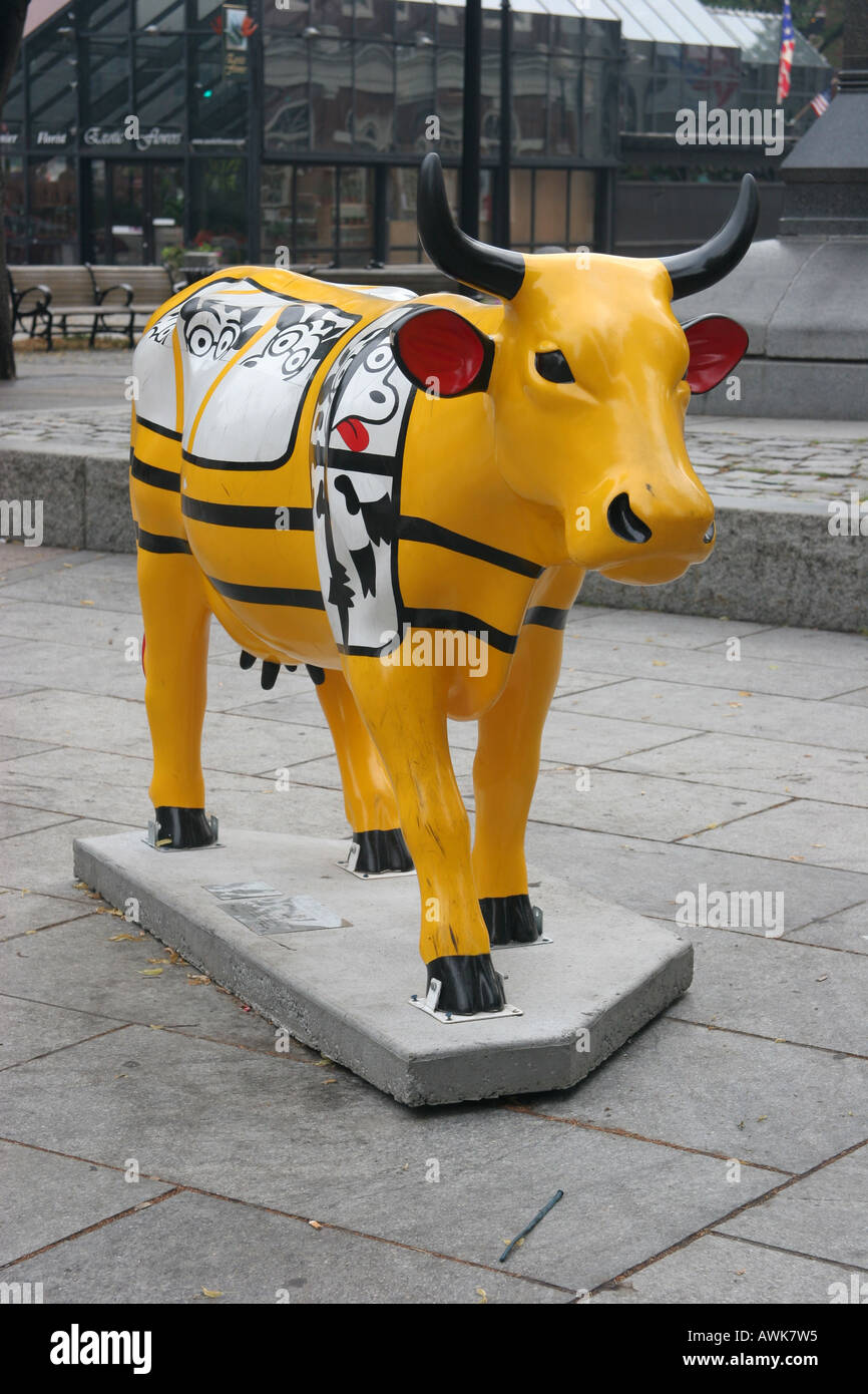 Moo Bus in CowParade Boston USA 2006 Stock Photo - Alamy