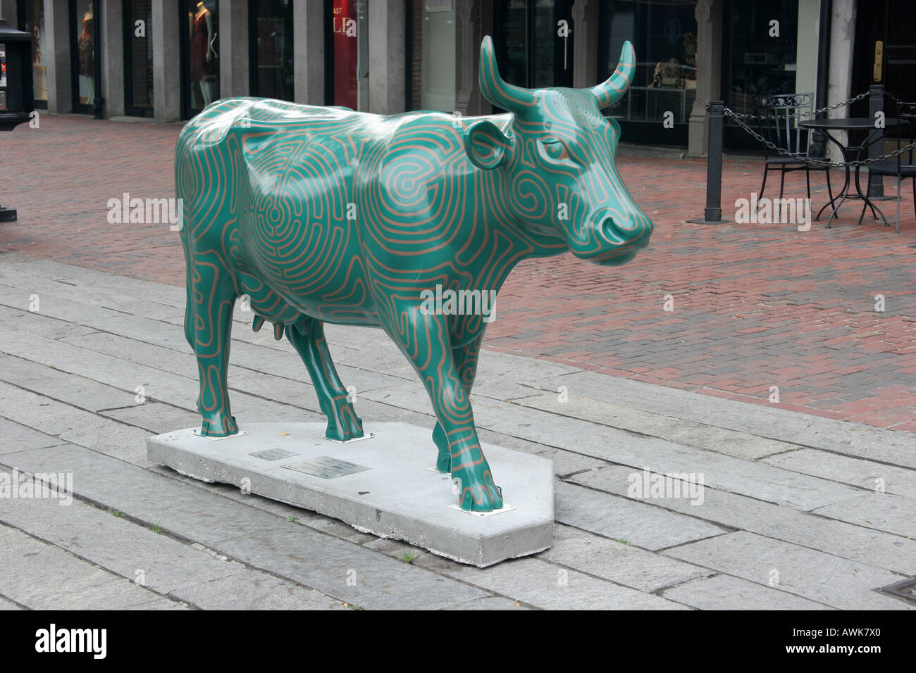 Plastic cow life size hi-res stock photography and images - Alamy