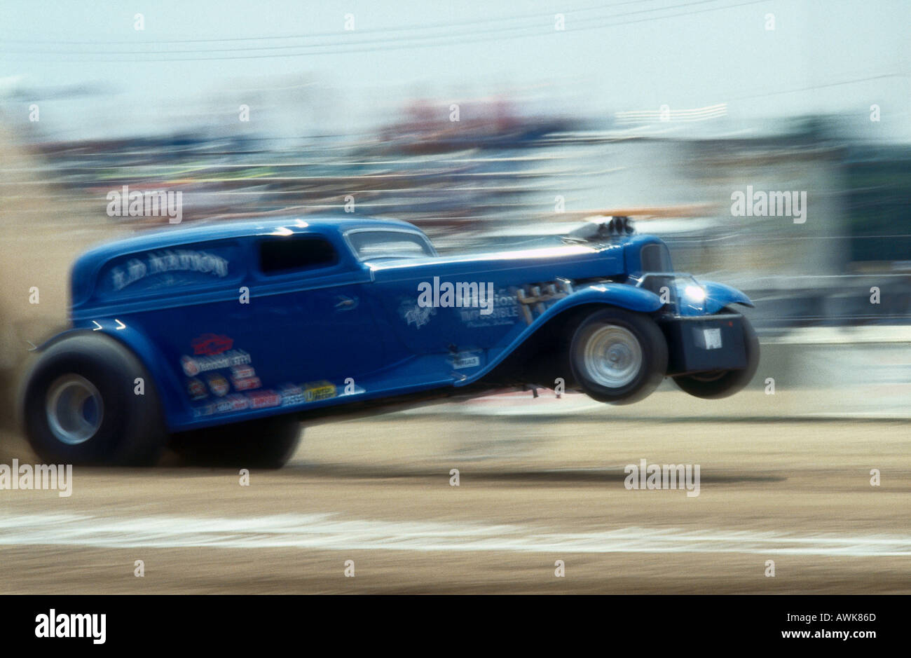 Speeding dragster hi-res stock photography and images - Alamy