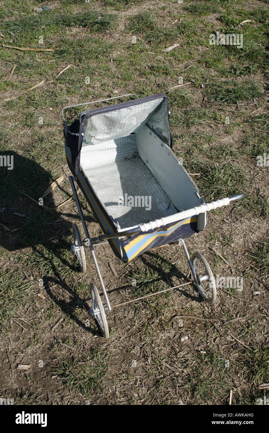 empty pram outdoors Stock Photo - Alamy