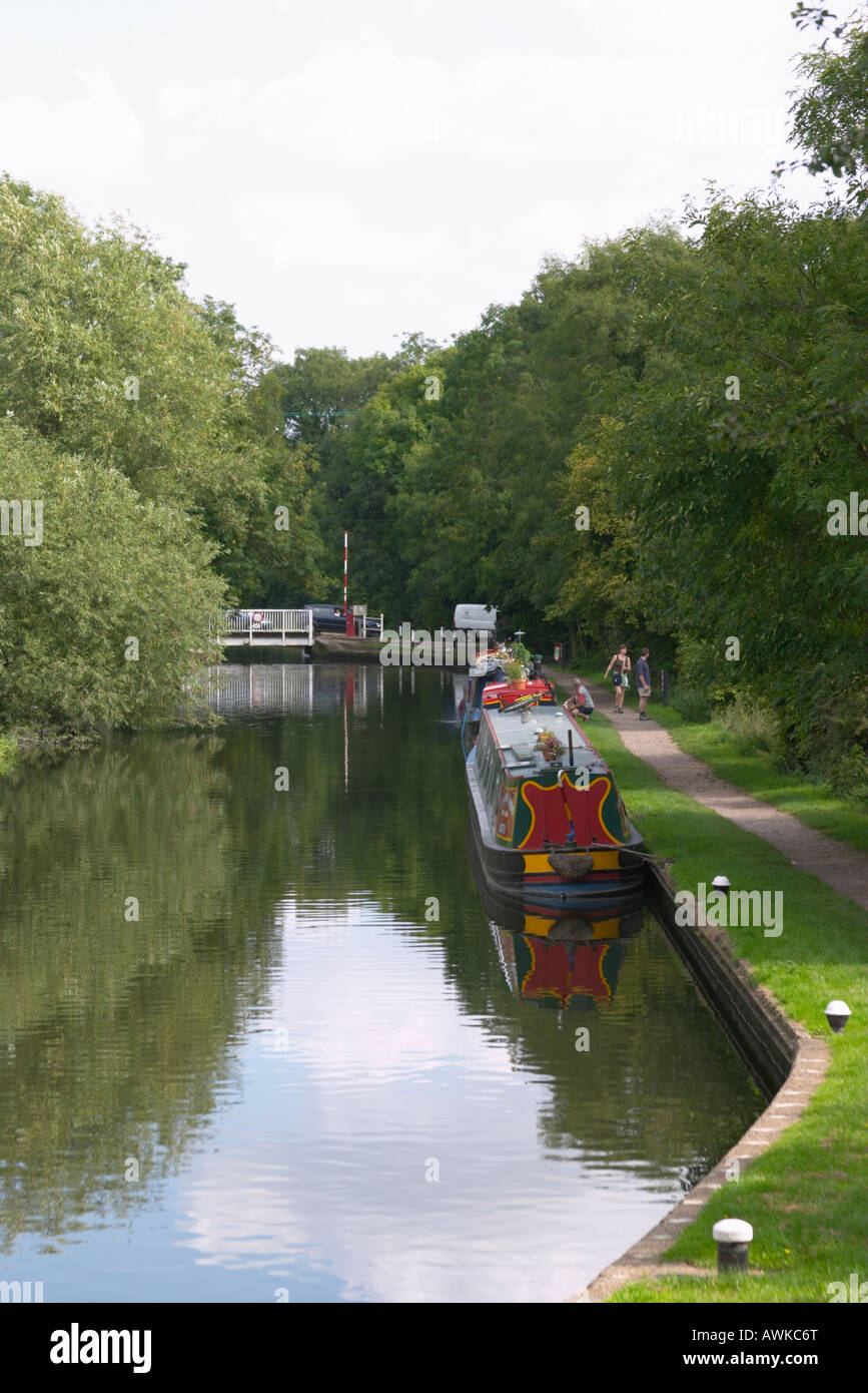 Hemel hempstead grand union canal hi-res stock photography and images ...