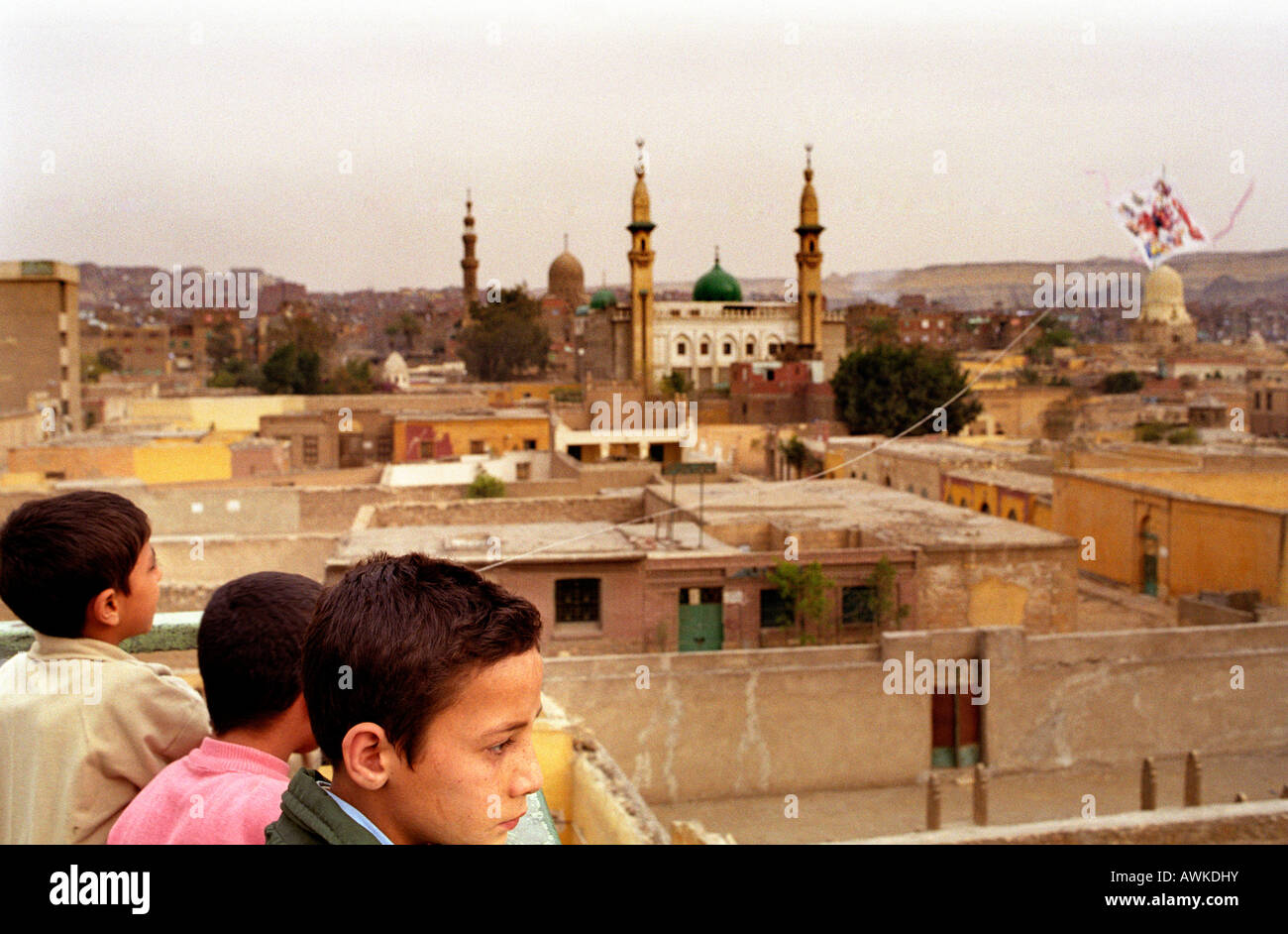 Children playing dead hi-res stock photography and images - Alamy