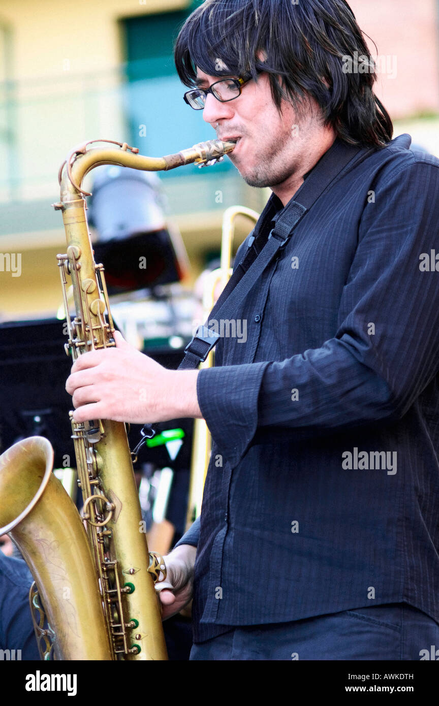 Jazz instruments hi-res stock photography and images - Alamy