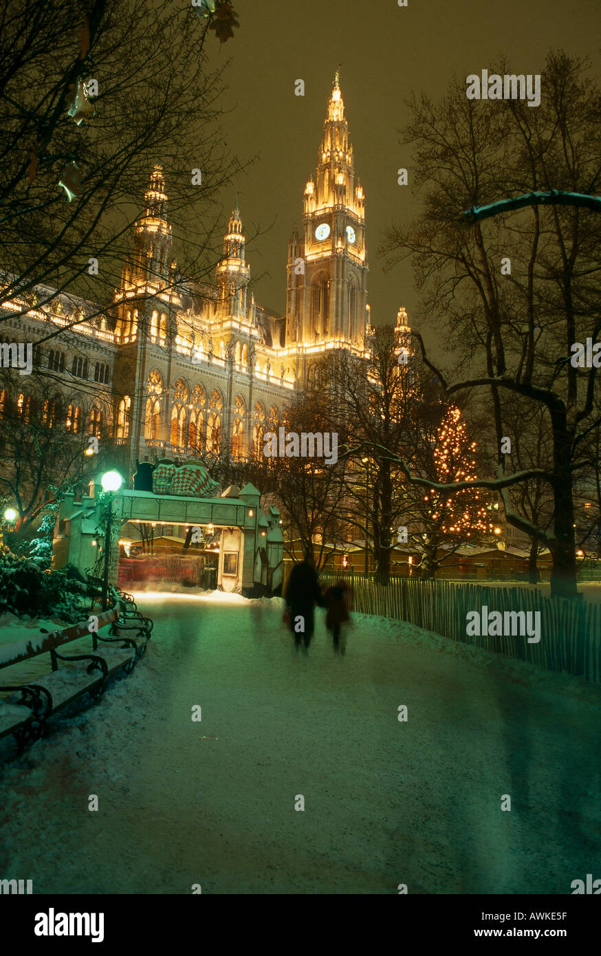 Vienna winter night hi-res stock photography and images - Alamy