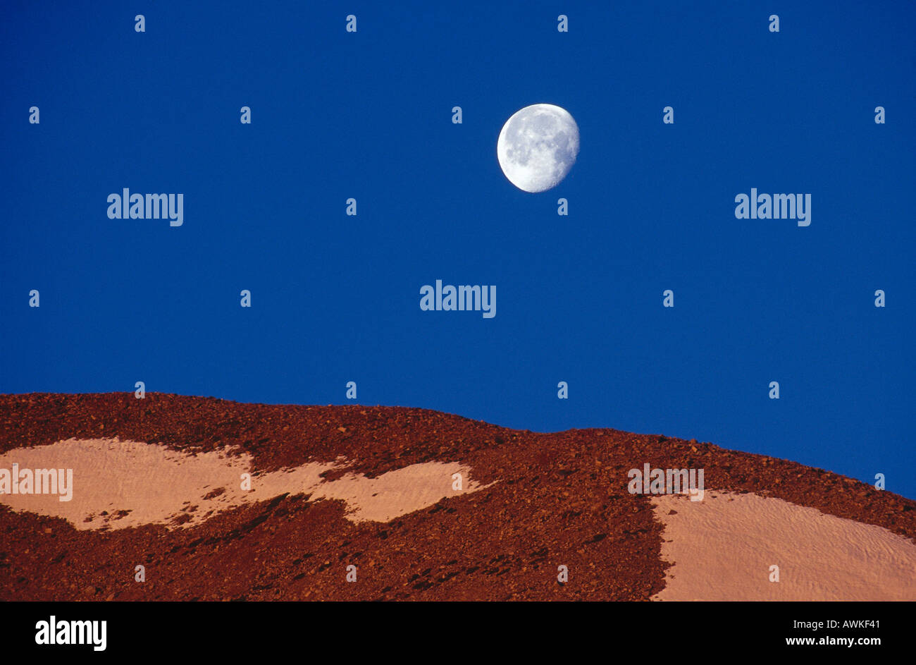 Moon over grand canyon arizona hi-res stock photography and images - Alamy