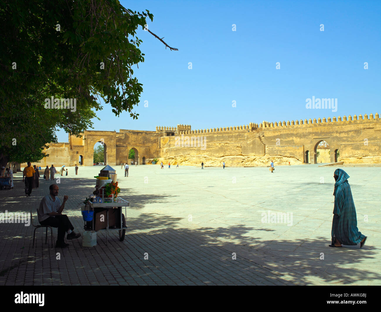 Baghdadi hi-res stock photography and images - Alamy