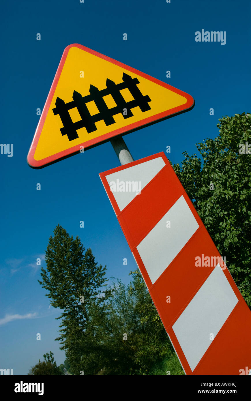 TRAFFIC SIGN. TRIANGULAR RED ROAD TRAFFIC SIGN RAILROAD RAILWAY SIGNAL ...