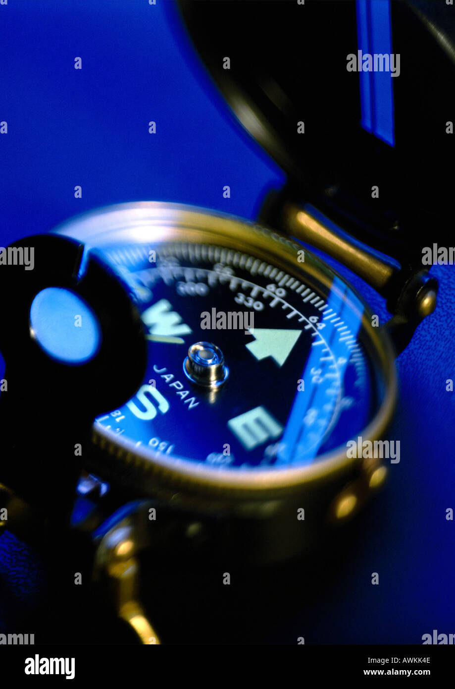 Compass without background hi-res stock photography and images - Alamy
